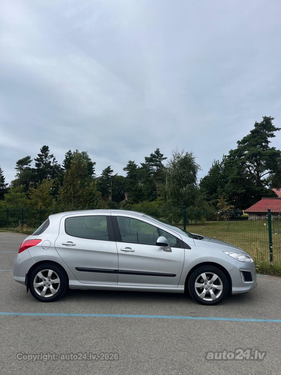 Grey Peugeot 308 2012 in Tallinn, with an engine capacity of 1.60 L and mileage of 139 thousand km for 3950 €, photo 6 on AUTOMOTO.COM.LV