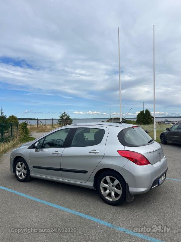 Pelēks Peugeot 308 2012 Tallina, ar dzinēja tilpumu 1.60 L un nobraukumu 139 tūkst. km par 3950 €, foto 3 vietnē AUTOMOTO.COM.LV