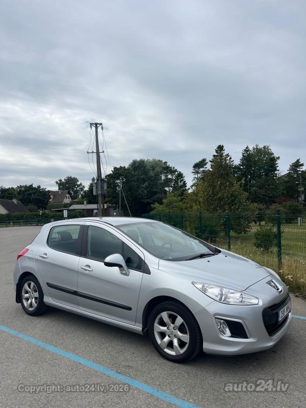 Pelēks Peugeot 308 2012 Tallina, ar dzinēja tilpumu 1.60 L un nobraukumu 139 tūkst. km par 3950 €, foto 4 vietnē AUTOMOTO.COM.LV