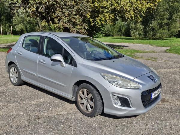 Grey Peugeot 308 2012 in Liepaja, with an engine capacity of 1.60 L and mileage of 165 thousand km for 2750 €, photo 4 on AUTOMOTO.COM.LV