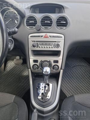 Pelēks Peugeot 308 2012 Liepāja, ar dzinēja tilpumu 1.60 L un nobraukumu 165 tūkst. km par 2750 €, foto 10 vietnē AUTOMOTO.COM.LV