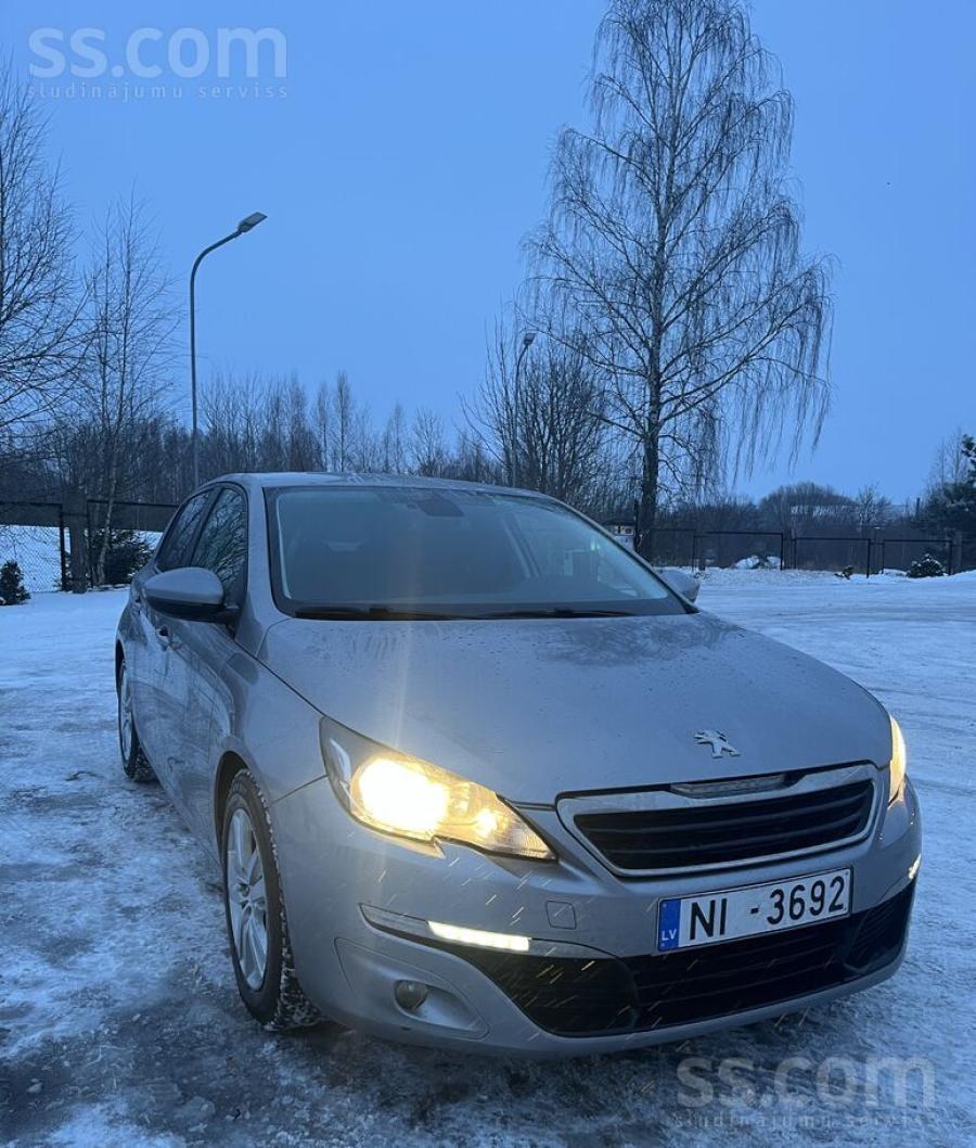 Grey Peugeot 308 2013 in Limbazi, with an engine capacity of 1.60 L and mileage of 340 thousand km for 4000 €, photo 1 on AUTOMOTO.COM.LV