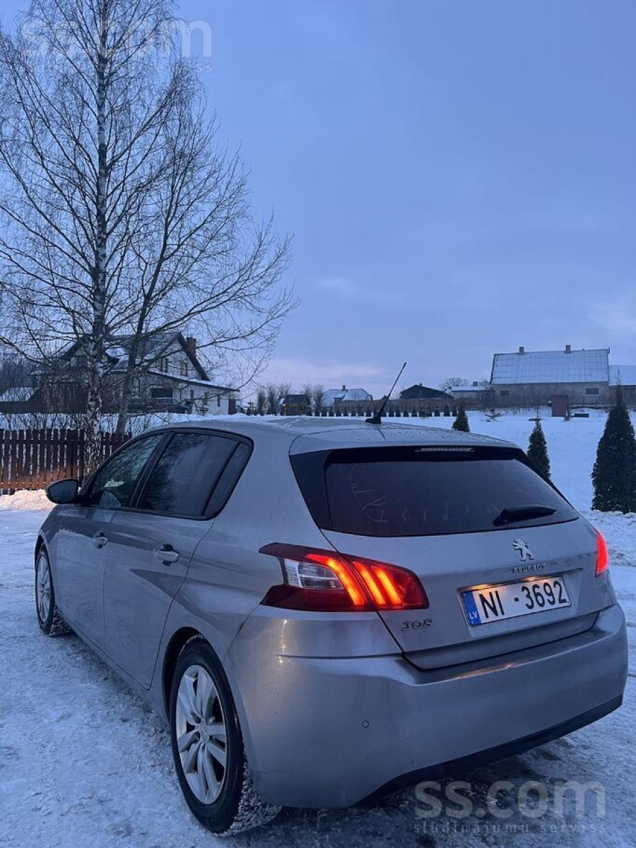 Grey Peugeot 308 2013 in Limbazi, with an engine capacity of 1.60 L and mileage of 340 thousand km for 4000 €, photo 3 on AUTOMOTO.COM.LV