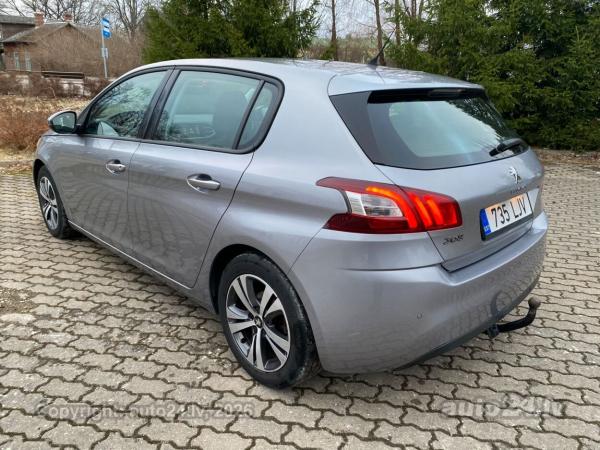 Grey Peugeot 308 2013 in Paide, with an engine capacity of 1.60 L and mileage of 232 thousand km for 4850 €, photo 3 on AUTOMOTO.COM.LV