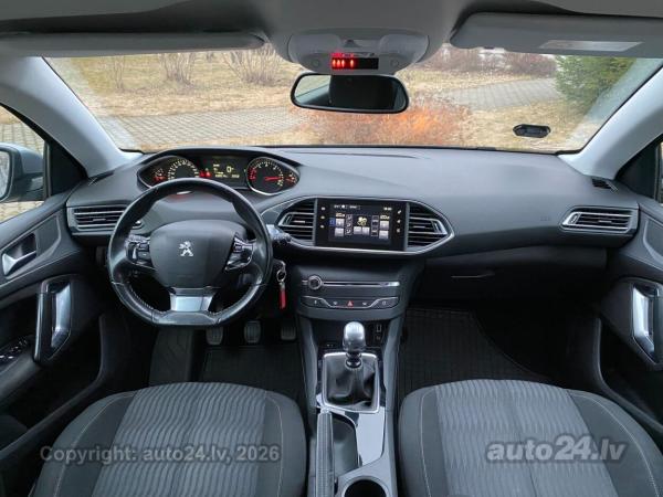 Grey Peugeot 308 2013 in Paide, with an engine capacity of 1.60 L and mileage of 232 thousand km for 4850 €, photo 9 on AUTOMOTO.COM.LV