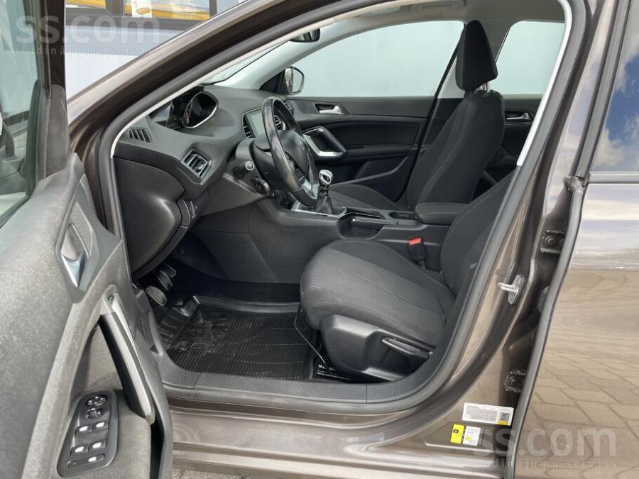 Grey Peugeot 308 2013 in Talsi, with an engine capacity of 1.60 L and mileage of 124 thousand km for 3950 €, photo 22 on AUTOMOTO.COM.LV