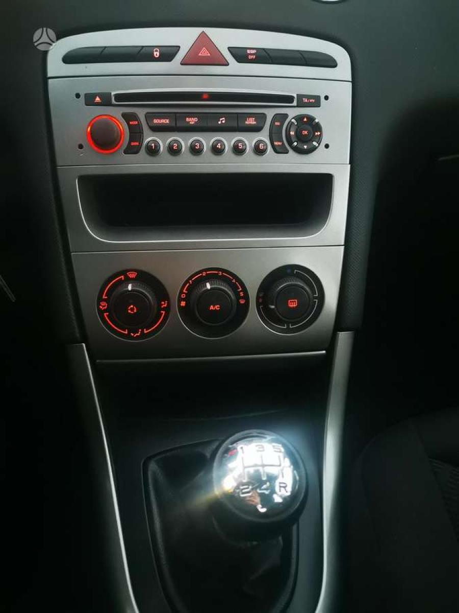 Grey Peugeot 308 2013 in Vilnius, with an engine capacity of 1.56 L and mileage of 128 thousand km for 2950 €, photo 13 on AUTOMOTO.COM.LV