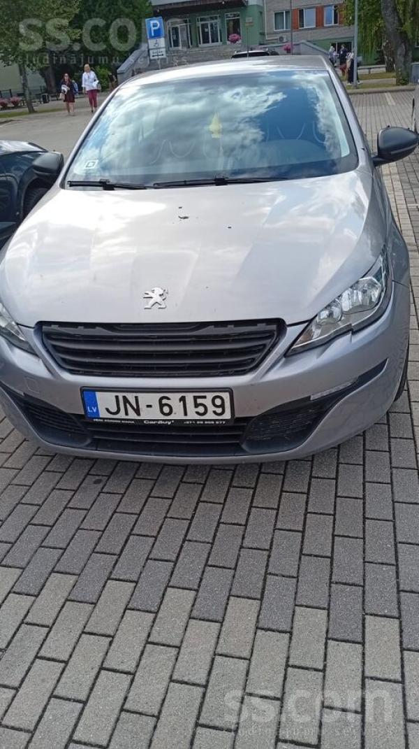 Pelēks Peugeot 308 2014 Jelgava, ar dzinēja tilpumu 1.60 L un nobraukumu 272 tūkst. km par 3400 €, foto 3 vietnē AUTOMOTO.COM.LV