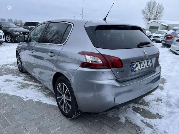 Grey Peugeot 308 2014 in Taurage, with an engine capacity of 1.20 L and mileage of 223 thousand km for 3500 €, photo 3 on AUTOMOTO.COM.LV