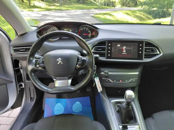 Pelēks Peugeot 308 2014 Talsi, ar dzinēja tilpumu 1.20 L un nobraukumu 146 tūkst. km par 5350 €, foto 10 vietnē AUTOMOTO.COM.LV