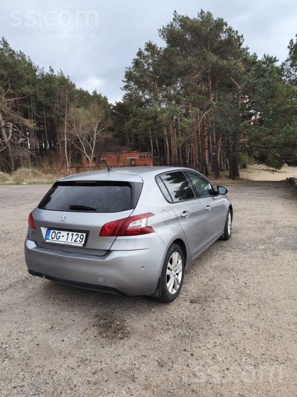 Grey Peugeot 308 2014 in Limbazi, with an engine capacity of 1.60 L and mileage of 306 thousand km for 3030 €, photo 4 on AUTOMOTO.COM.LV