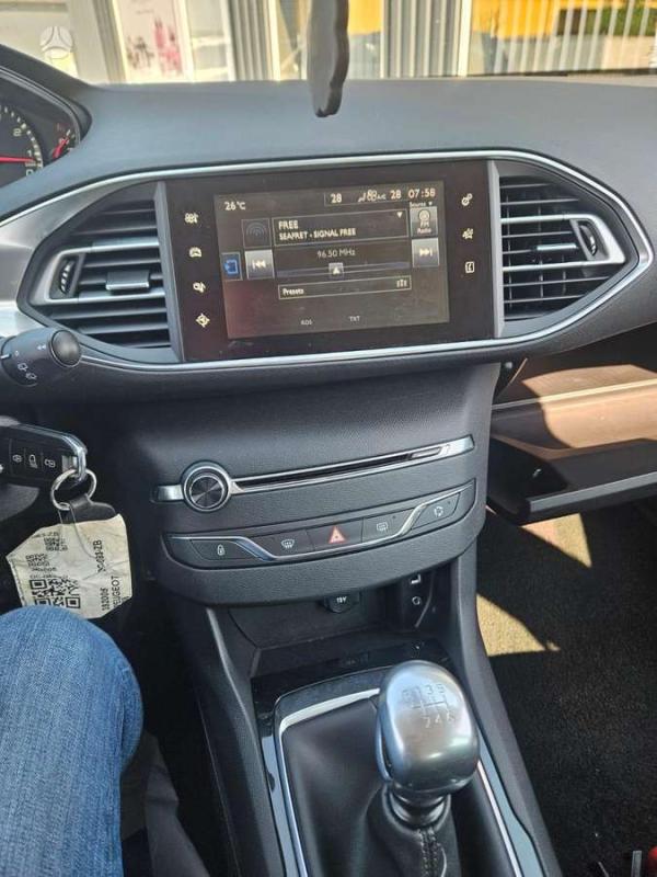 Pelēks Peugeot 308 2014 Tauragė, ar dzinēja tilpumu 1.60 L un nobraukumu 198 tūkst. km par 3900 €, foto 7 vietnē AUTOMOTO.COM.LV