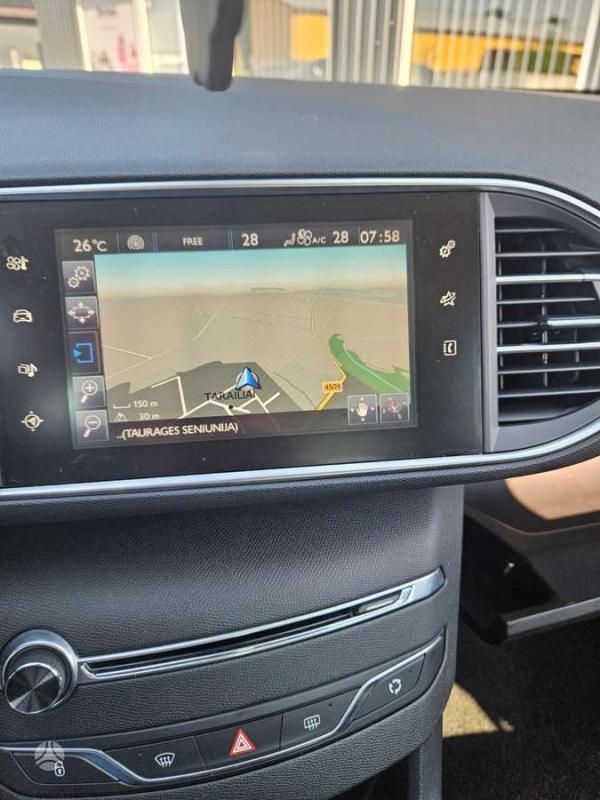 Pelēks Peugeot 308 2014 Tauragė, ar dzinēja tilpumu 1.60 L un nobraukumu 198 tūkst. km par 3900 €, foto 8 vietnē AUTOMOTO.COM.LV