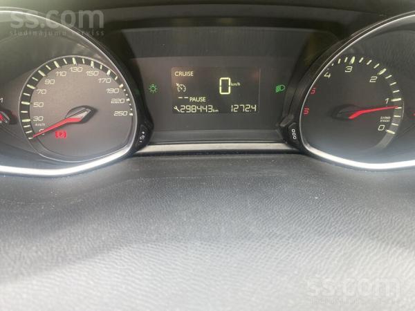 Pelēks Peugeot 308 2014 Rīga, ar dzinēja tilpumu 1.60 L un nobraukumu 298 tūkst. km par 2700 €, foto 10 vietnē AUTOMOTO.COM.LV