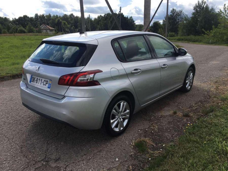 Grey Peugeot 308 2014 in Raseiniai, with an engine capacity of 1.56 L and mileage of 227 thousand km for 4499 €, photo 4 on AUTOMOTO.COM.LV