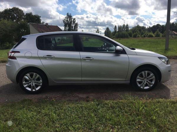 Pelēks Peugeot 308 2014 Raseiniai, ar dzinēja tilpumu 1.56 L un nobraukumu 227 tūkst. km par 4499 €, foto 9 vietnē AUTOMOTO.COM.LV