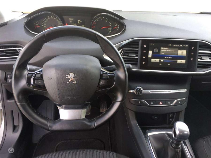 Grey Peugeot 308 2014 in Raseiniai, with an engine capacity of 1.56 L and mileage of 227 thousand km for 4499 €, photo 22 on AUTOMOTO.COM.LV