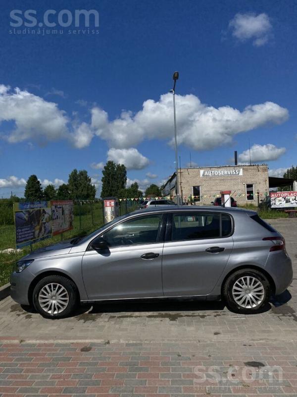 Pelēks Peugeot 308 2015 Daugavpils, ar dzinēja tilpumu 1.60 L un nobraukumu 253 tūkst. km par 2500 €, foto 2 vietnē AUTOMOTO.COM.LV