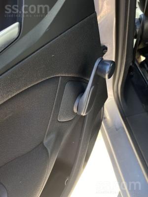 Pelēks Peugeot 308 2015 Daugavpils, ar dzinēja tilpumu 1.60 L un nobraukumu 253 tūkst. km par 2500 €, foto 17 vietnē AUTOMOTO.COM.LV
