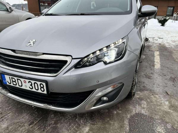 Grey Peugeot 308 2015 in Kaunas, with an engine capacity of 1.20 L and mileage of 140 thousand km for 5000 €, photo 5 on AUTOMOTO.COM.LV