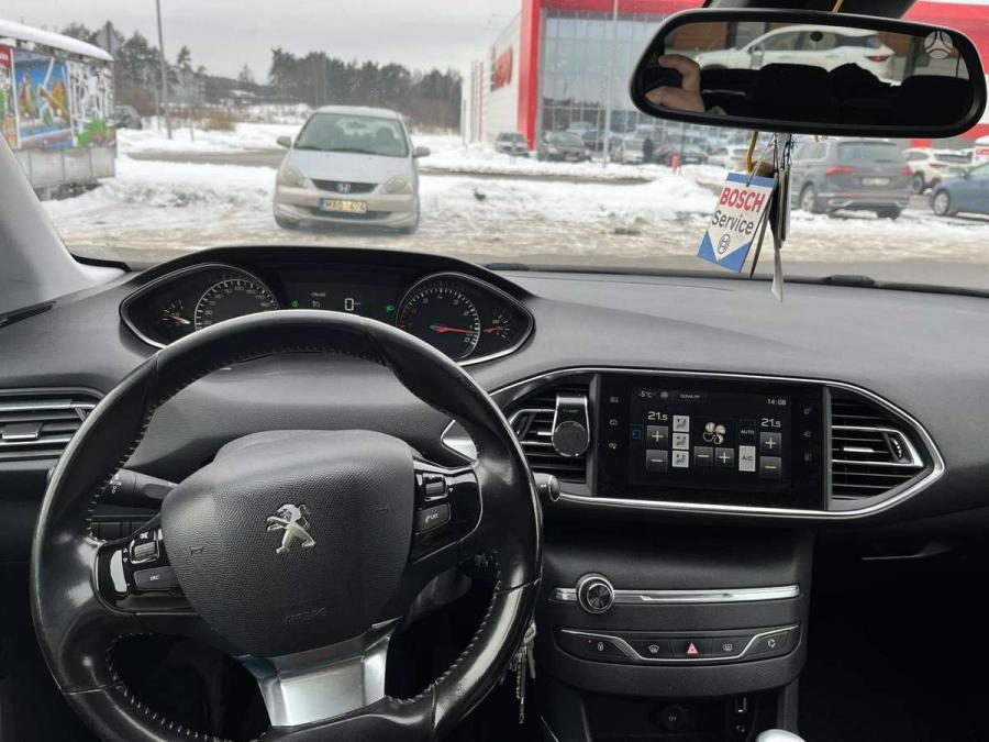 Pelēks Peugeot 308 2015 Kauņa, ar dzinēja tilpumu 1.20 L un nobraukumu 140 tūkst. km par 5000 €, foto 11 vietnē AUTOMOTO.COM.LV