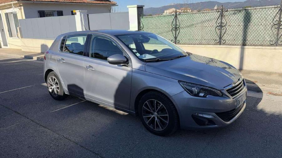 Pelēks Peugeot 308 2015 Tauragė, ar dzinēja tilpumu 1.56 L un nobraukumu 224 tūkst. km par 4900 €, foto 4 vietnē AUTOMOTO.COM.LV