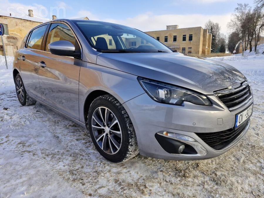 Grey Peugeot 308 2015 in Daugavpils, with an engine capacity of 1.20 L and mileage of 205 thousand km for 5950 €, photo 5 on AUTOMOTO.COM.LV