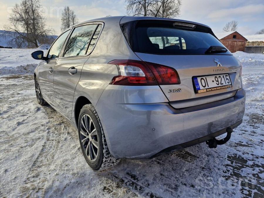 Grey Peugeot 308 2015 in Daugavpils, with an engine capacity of 1.20 L and mileage of 205 thousand km for 5950 €, photo 10 on AUTOMOTO.COM.LV