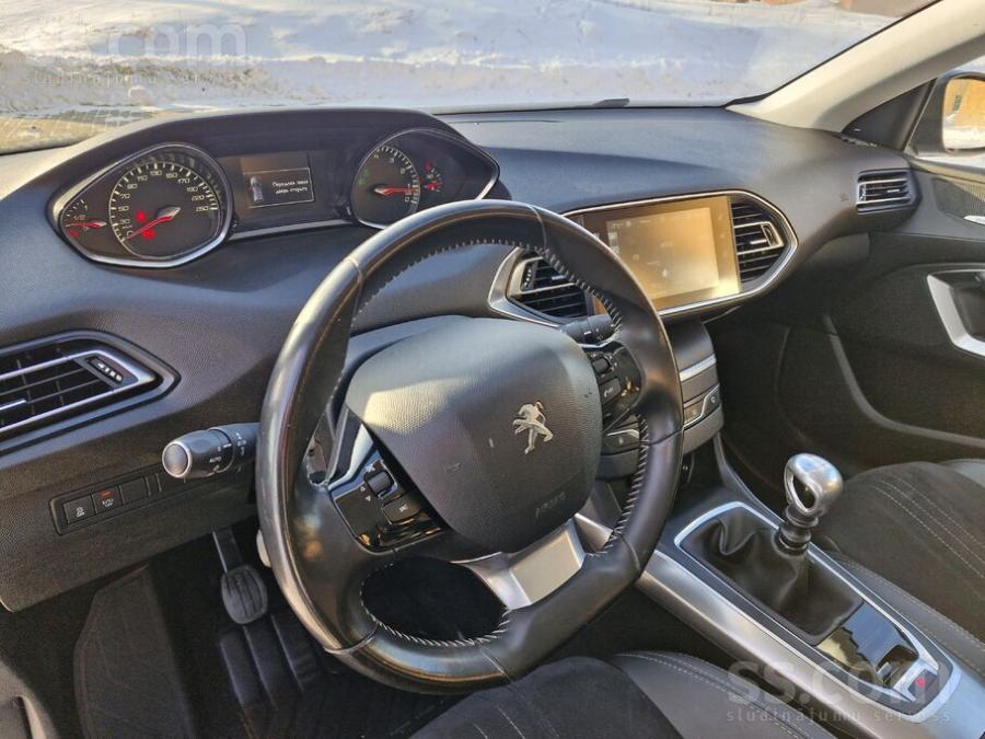 Grey Peugeot 308 2015 in Daugavpils, with an engine capacity of 1.20 L and mileage of 205 thousand km for 5950 €, photo 14 on AUTOMOTO.COM.LV