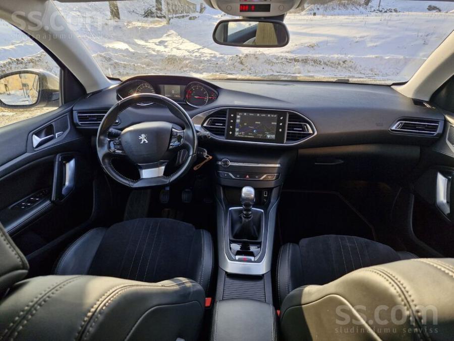 Grey Peugeot 308 2015 in Daugavpils, with an engine capacity of 1.20 L and mileage of 205 thousand km for 5950 €, photo 20 on AUTOMOTO.COM.LV