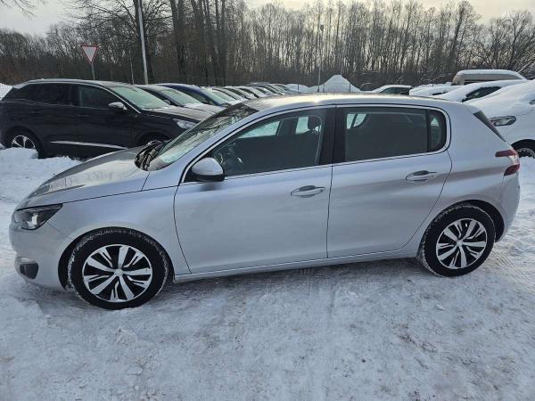 Grey Peugeot 308 2015 in Taurage, with an engine capacity of 1.56 L and mileage of 277 thousand km for 4700 €, photo 4 on AUTOMOTO.COM.LV