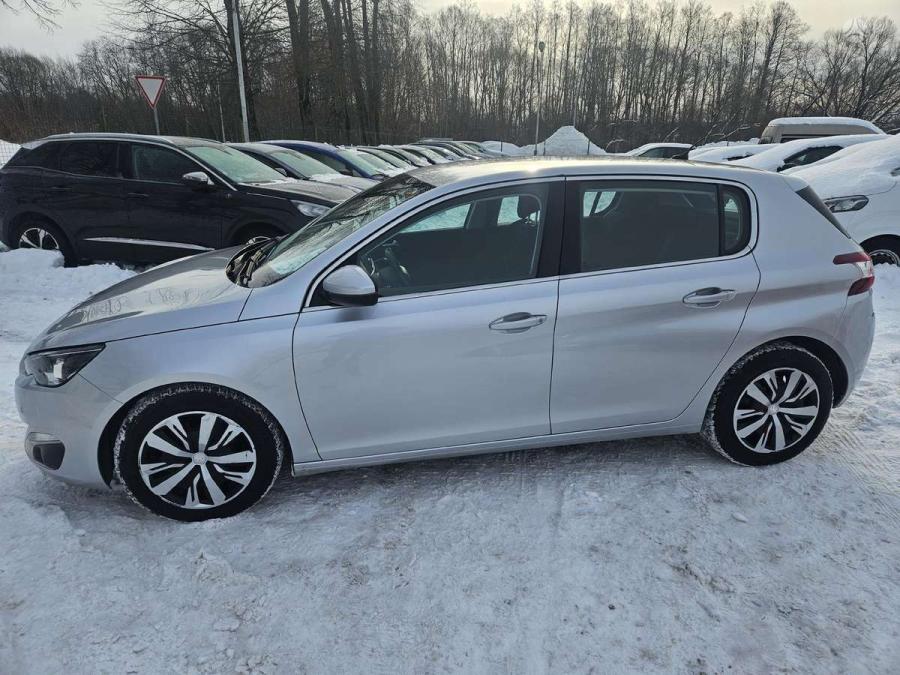 Grey Peugeot 308 2015 in Taurage, with an engine capacity of 1.56 L and mileage of 277 thousand km for 4700 €, photo 4 on AUTOMOTO.COM.LV