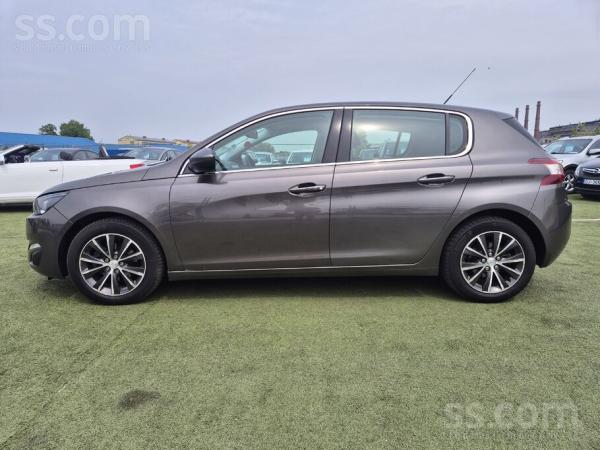 Grey Peugeot 308 2015 in Liepaja, with an engine capacity of 1.60 L and mileage of 214 thousand km for 5800 €, photo 8 on AUTOMOTO.COM.LV