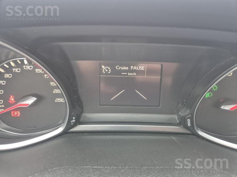 Pelēks Peugeot 308 2015 Liepāja, ar dzinēja tilpumu 1.60 L un nobraukumu 214 tūkst. km par 5800 €, foto 16 vietnē AUTOMOTO.COM.LV