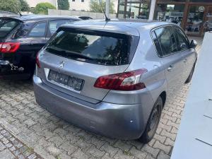 Grey Peugeot 308 2015 in Marijampole, with an engine capacity of 1.20 L and mileage of 190 thousand km for 3350 €, photo 5 on AUTOMOTO.COM.LV