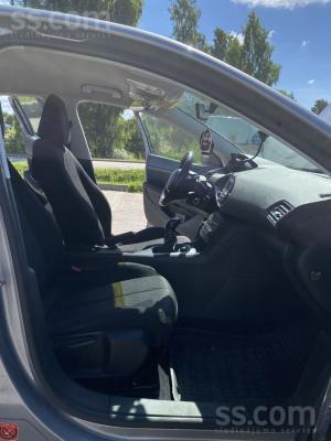 Pelēks Peugeot 308 2015 Daugavpils, ar dzinēja tilpumu 1.60 L un nobraukumu 253 tūkst. km par 2500 €, foto 13 vietnē AUTOMOTO.COM.LV