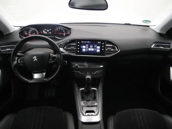 Pelēks Peugeot 308 2015 Viļņa, ar dzinēja tilpumu 1.20 L un nobraukumu 107 tūkst. km par 7799 €, foto 2 vietnē AUTOMOTO.COM.LV