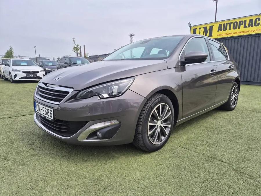 Pelēks Peugeot 308 2015 Liepāja, ar dzinēja tilpumu 1.60 L un nobraukumu 214 tūkst. km par 5800 €, foto 1 vietnē AUTOMOTO.COM.LV