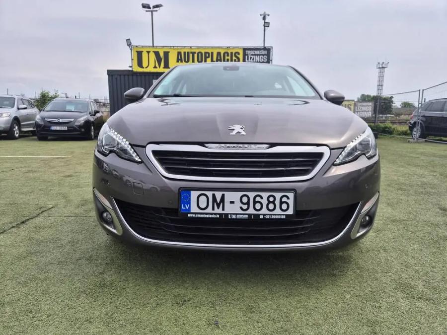 Pelēks Peugeot 308 2015 Liepāja, ar dzinēja tilpumu 1.60 L un nobraukumu 214 tūkst. km par 5800 €, foto 3 vietnē AUTOMOTO.COM.LV