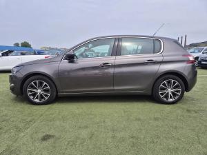 Pelēks Peugeot 308 2015 Liepāja, ar dzinēja tilpumu 1.60 L un nobraukumu 214 tūkst. km par 5800 €, foto 9 vietnē AUTOMOTO.COM.LV