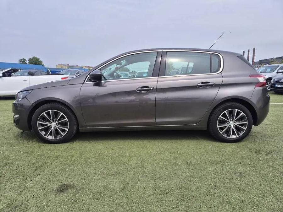 Pelēks Peugeot 308 2015 Liepāja, ar dzinēja tilpumu 1.60 L un nobraukumu 214 tūkst. km par 5800 €, foto 9 vietnē AUTOMOTO.COM.LV