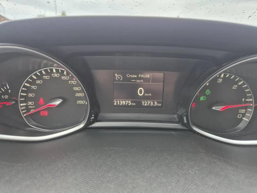 Pelēks Peugeot 308 2015 Liepāja, ar dzinēja tilpumu 1.60 L un nobraukumu 214 tūkst. km par 5800 €, foto 15 vietnē AUTOMOTO.COM.LV