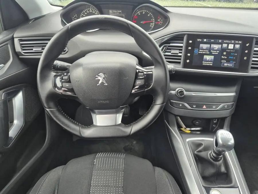 Pelēks Peugeot 308 2015 Liepāja, ar dzinēja tilpumu 1.60 L un nobraukumu 214 tūkst. km par 5800 €, foto 20 vietnē AUTOMOTO.COM.LV