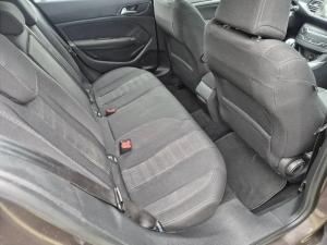 Pelēks Peugeot 308 2015 Liepāja, ar dzinēja tilpumu 1.60 L un nobraukumu 214 tūkst. km par 5800 €, foto 22 vietnē AUTOMOTO.COM.LV
