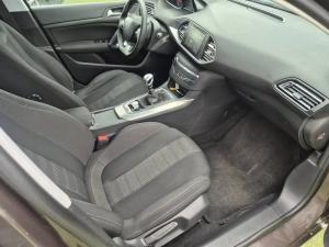 Pelēks Peugeot 308 2015 Liepāja, ar dzinēja tilpumu 1.60 L un nobraukumu 214 tūkst. km par 5800 €, foto 23 vietnē AUTOMOTO.COM.LV