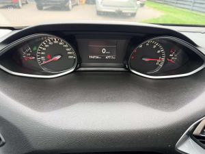 Grey Peugeot 308 2015 in Marijampole, with an engine capacity of 1.20 L and mileage of 190 thousand km for 4900 €, photo 16 on AUTOMOTO.COM.LV