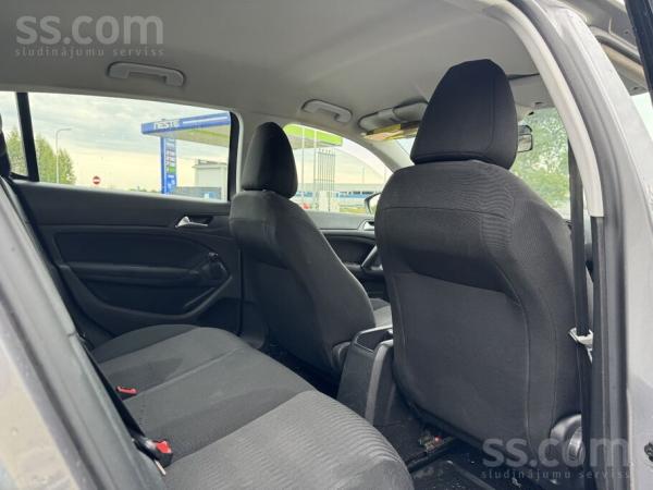 Pelēks Peugeot 308 2015 Daugavpils, ar dzinēja tilpumu 1.60 L un nobraukumu 254 tūkst. km par 2650 €, foto 7 vietnē AUTOMOTO.COM.LV