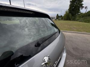 Pelēks Peugeot 308 2015 Daugavpils, ar dzinēja tilpumu 1.60 L un nobraukumu 254 tūkst. km par 2650 €, foto 17 vietnē AUTOMOTO.COM.LV