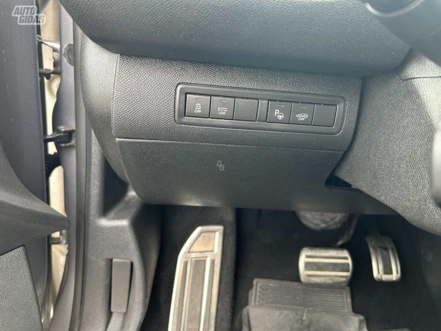 Pelēks Peugeot 308 2016 Tauragė, ar dzinēja tilpumu 2.00 L un nobraukumu 240 tūkst. km par 8300 €, foto 14 vietnē AUTOMOTO.COM.LV