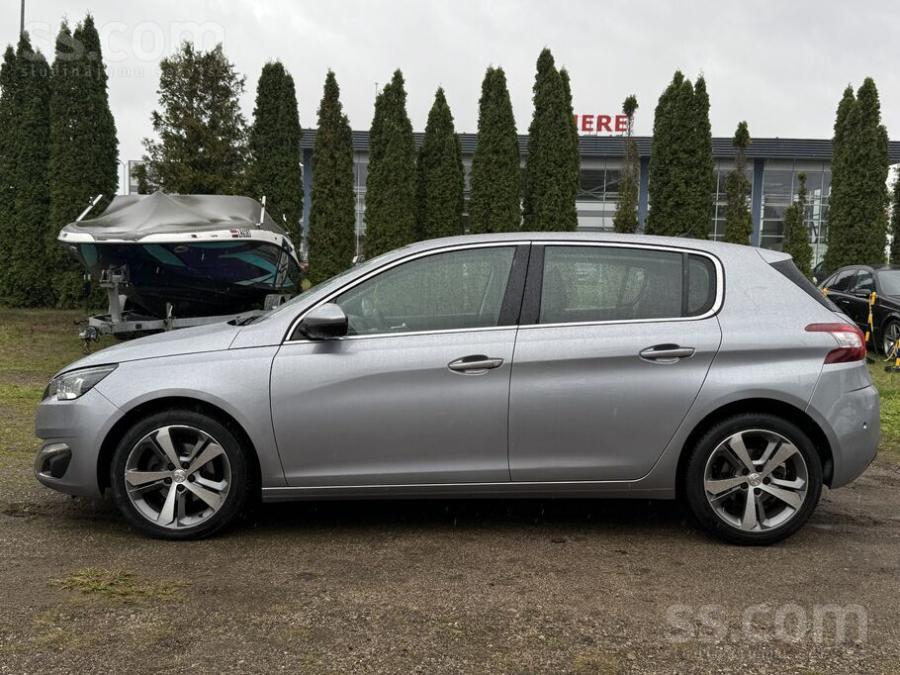 Grey Peugeot 308 2016 in Liepaja, with an engine capacity of 1.20 L and mileage of 117 thousand km for 5400 €, photo 7 on AUTOMOTO.COM.LV